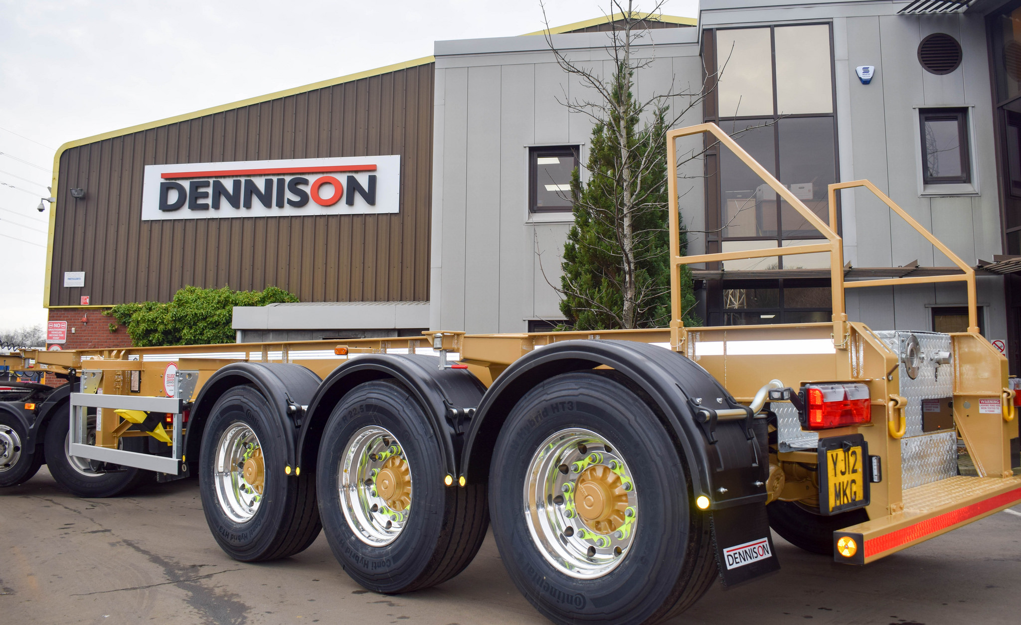 Dennison Trailers Celebrates 50,000th Milestone with Gold Trailer
