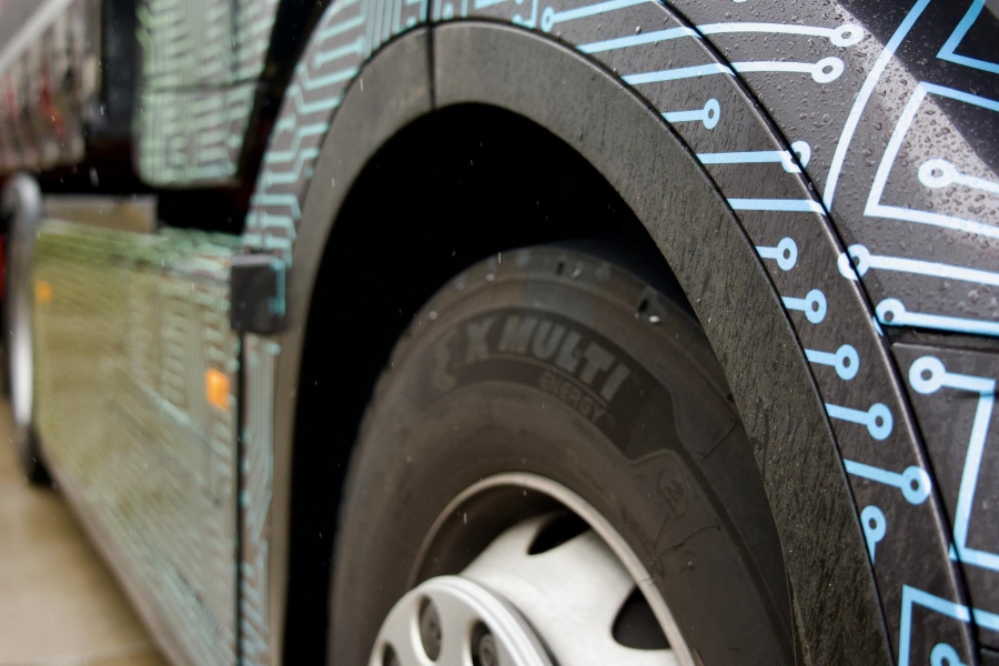 Michelin Launching Two New Generation of Truck Tyres - Commercial Tyre ...